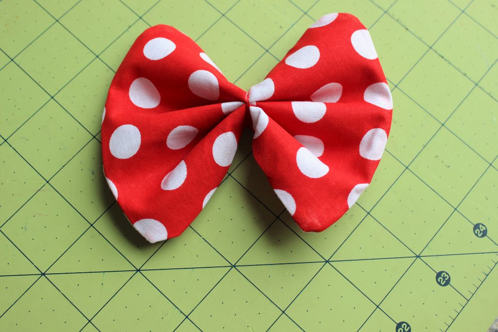 DIY Minnie Mouse Ears | Simple Tutorial